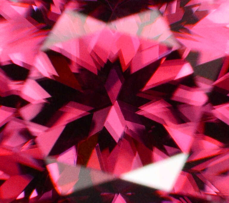 How Can I Tell The Difference Between Red Spinel & Ruby