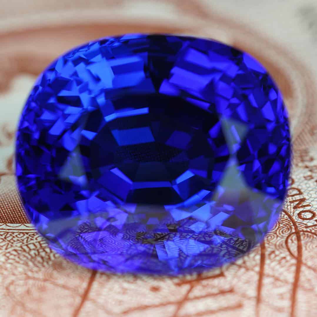How Does The Color Change Effect In Gemstones Really Happen ...